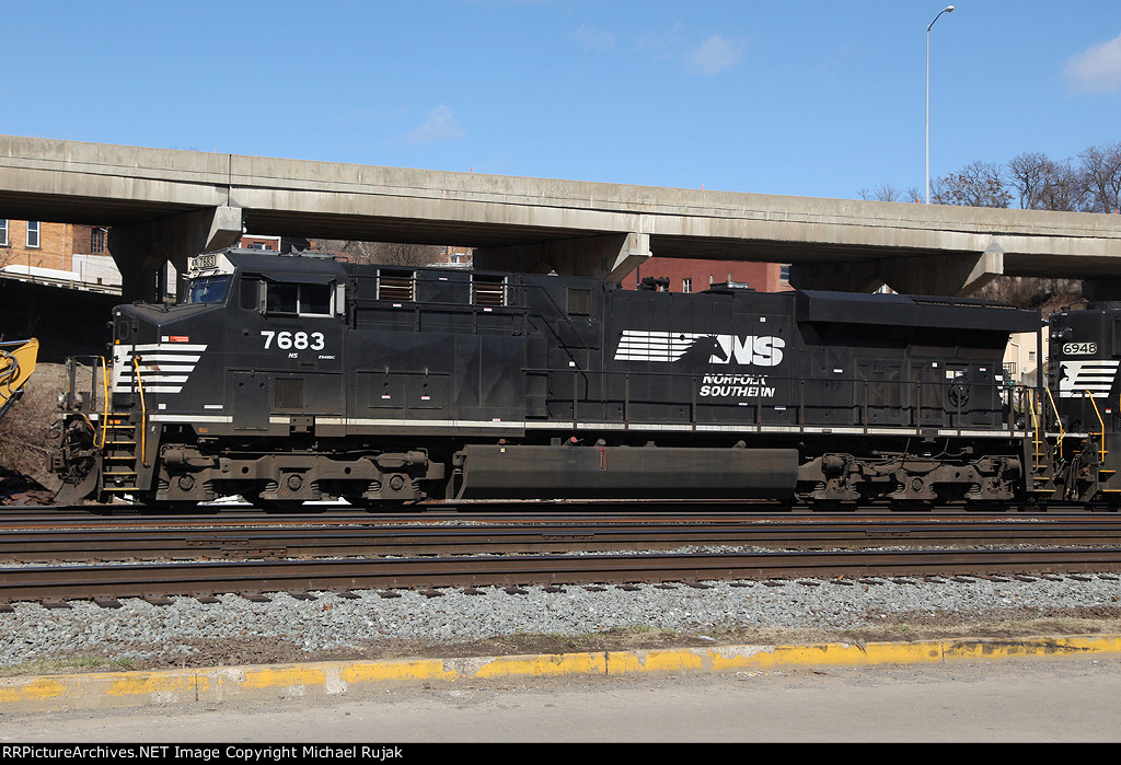 NS 7683